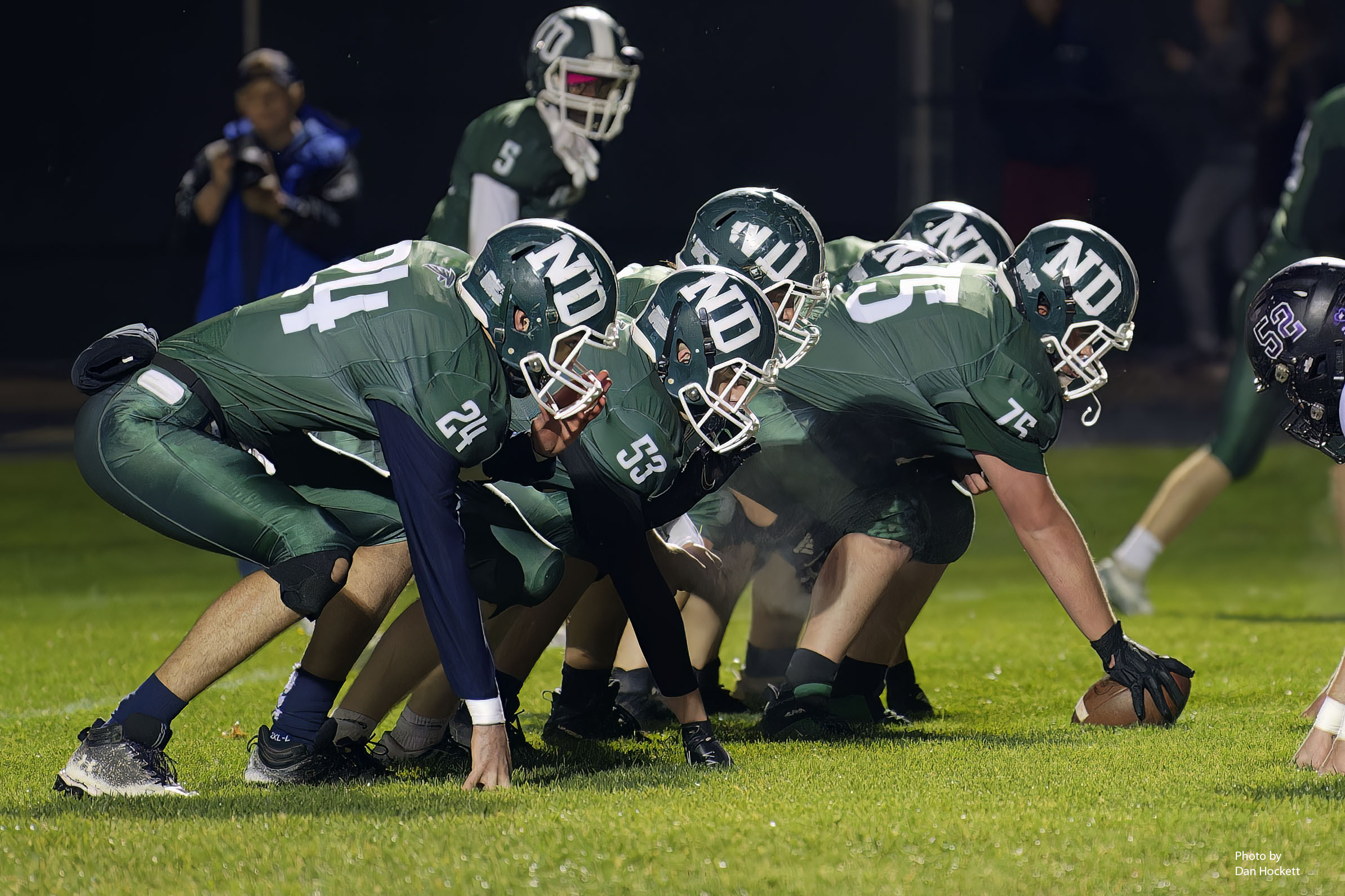 Falcons top Keokuk, 24-7 – West Burlington, Iowa