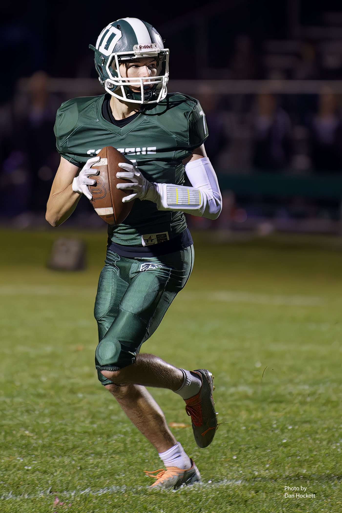 Falcons top Keokuk, 24-7 – West Burlington, Iowa