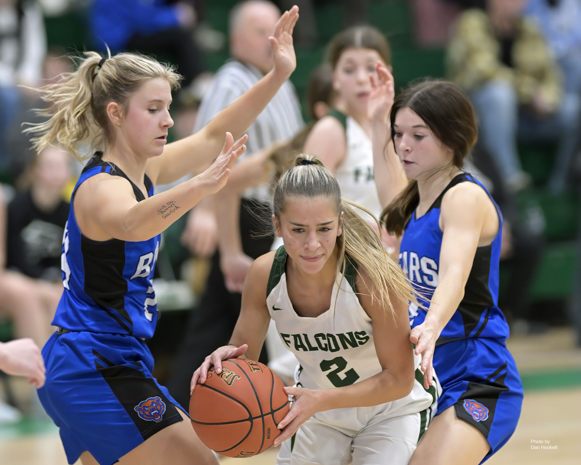 Danville Bears overwhelm Falcons, 72-20 – West Burlington, Iowa
